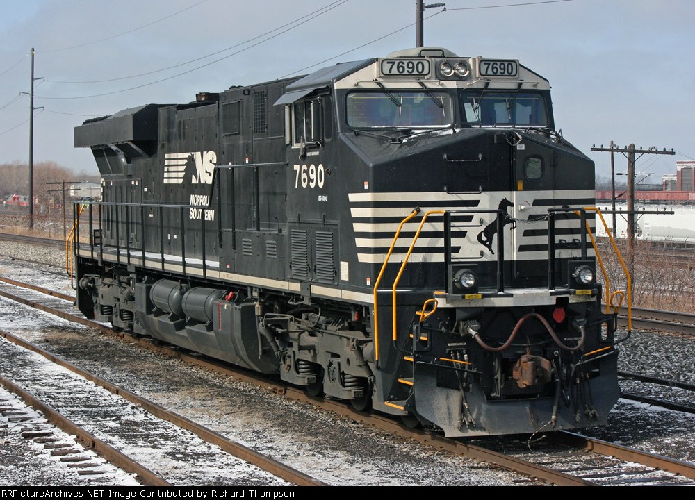 NS 7690